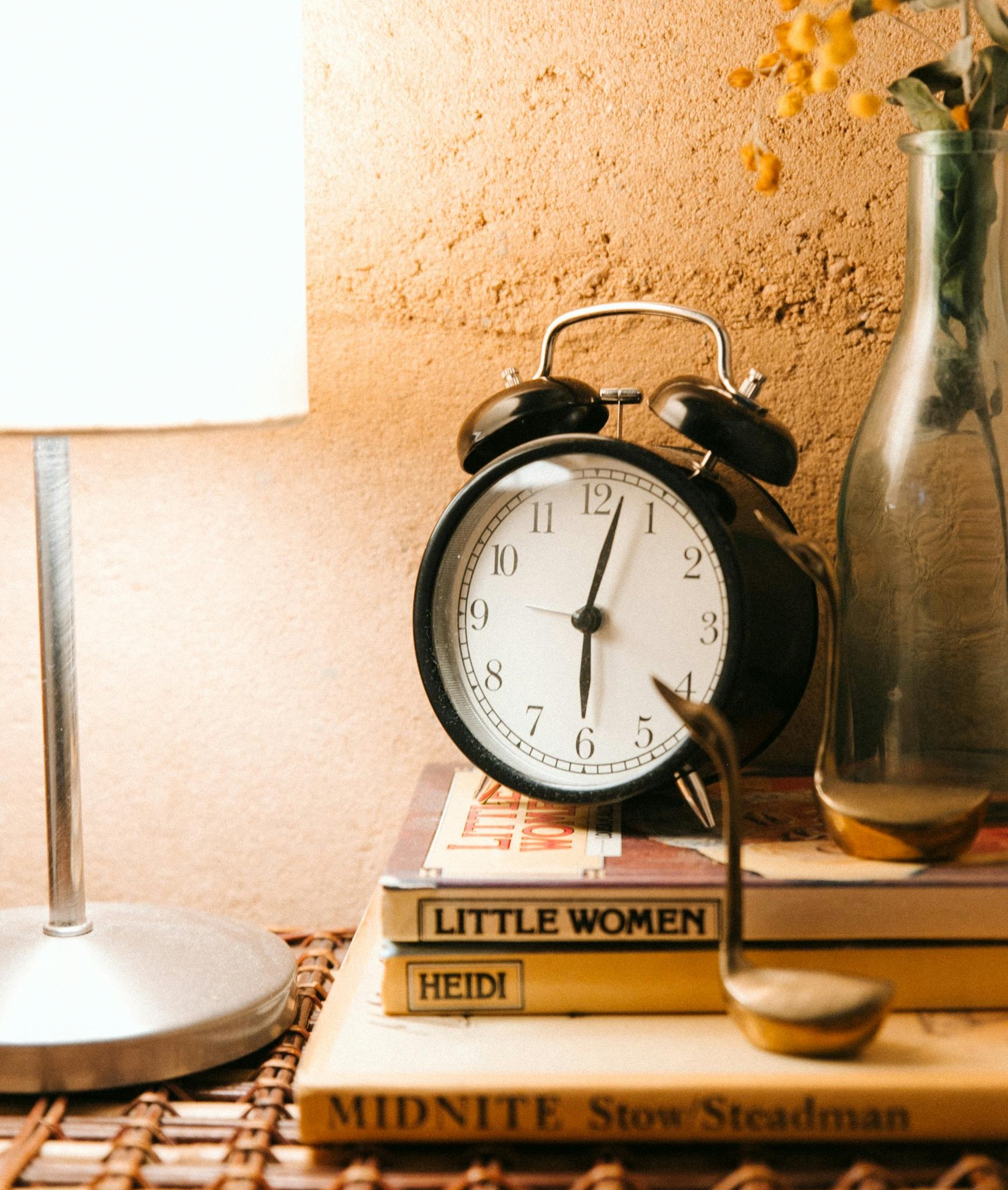 How to Create a Motivating Reading Routine at Home For Your Child